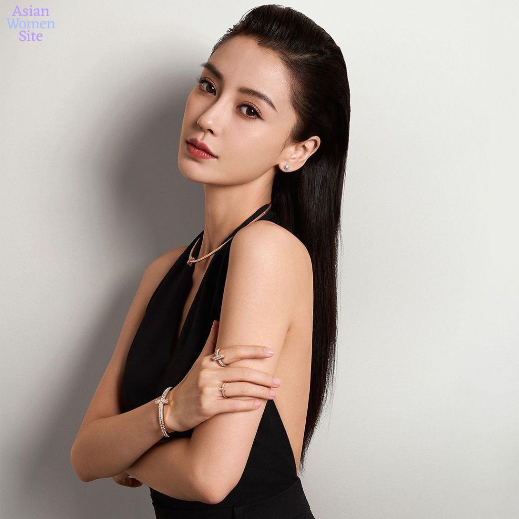 Dating Charming a Chinese Woman: All the Truth Revealed