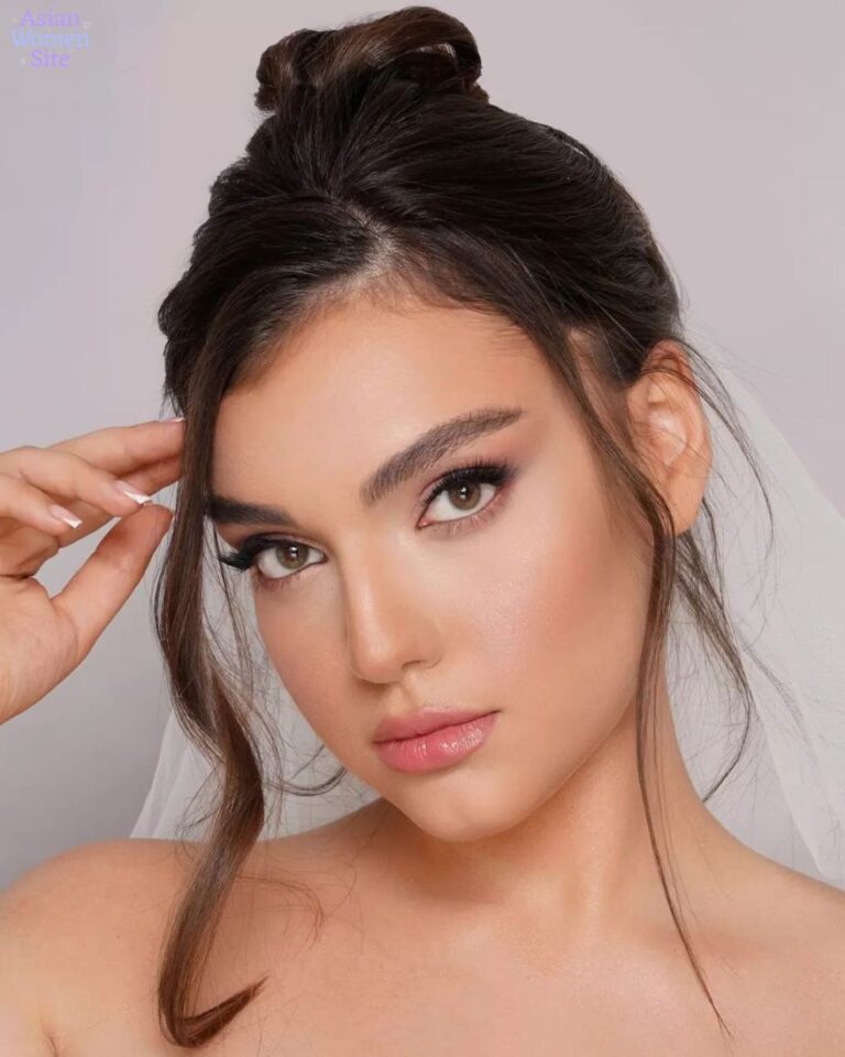 All You Need to Know About Dating Iranian Women